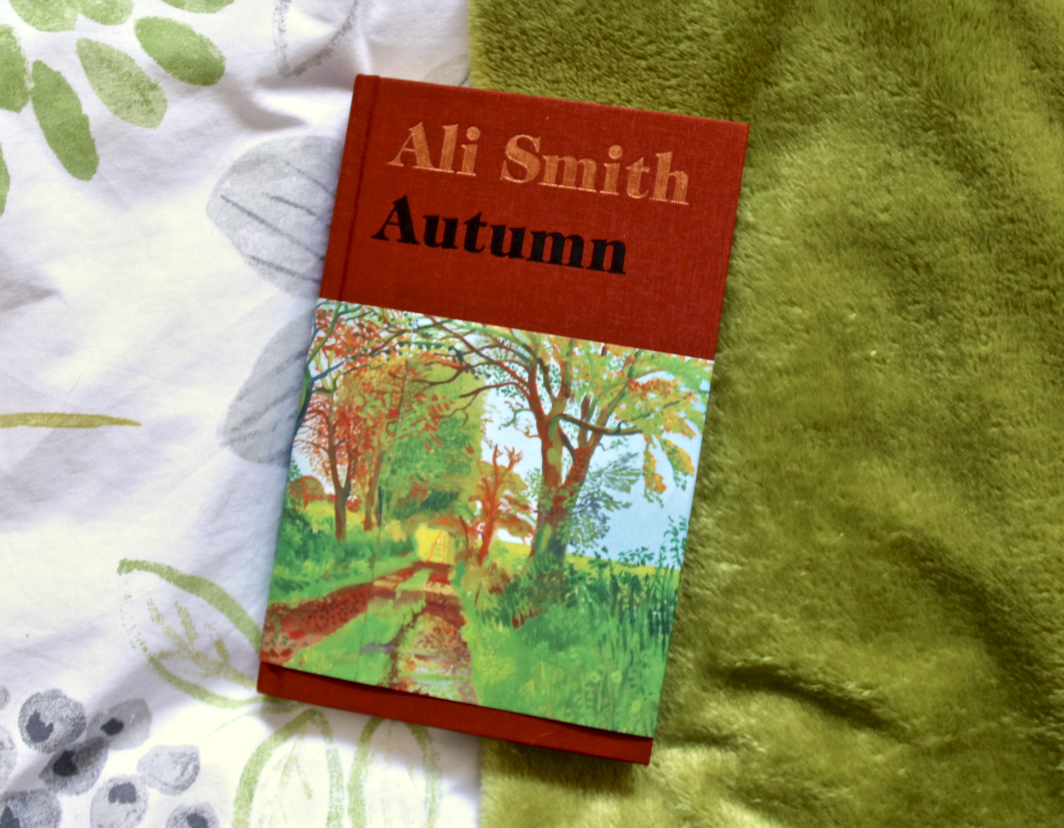 Review: Autumn – Ali Smith | Natsbythesea